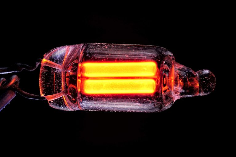 A Comprehensive Guide to the Different Types of Lights - LightscapesTech