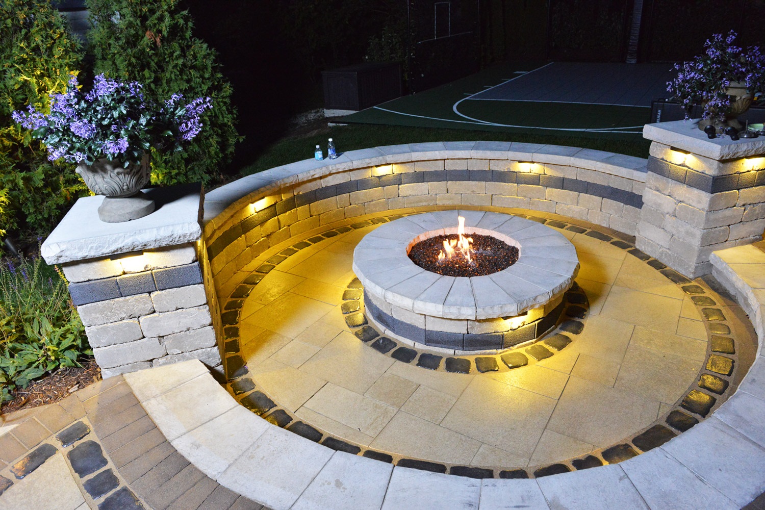 The Basic Outdoor Landscape Backyard Lighting Layouts for Enchanted ...