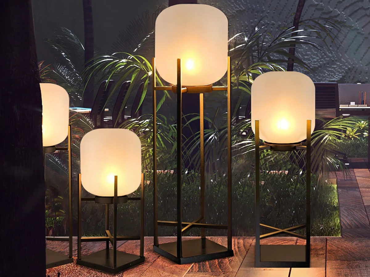 Light up your Outdoor Space with our Landscape Tall Floor Lights Guide ...