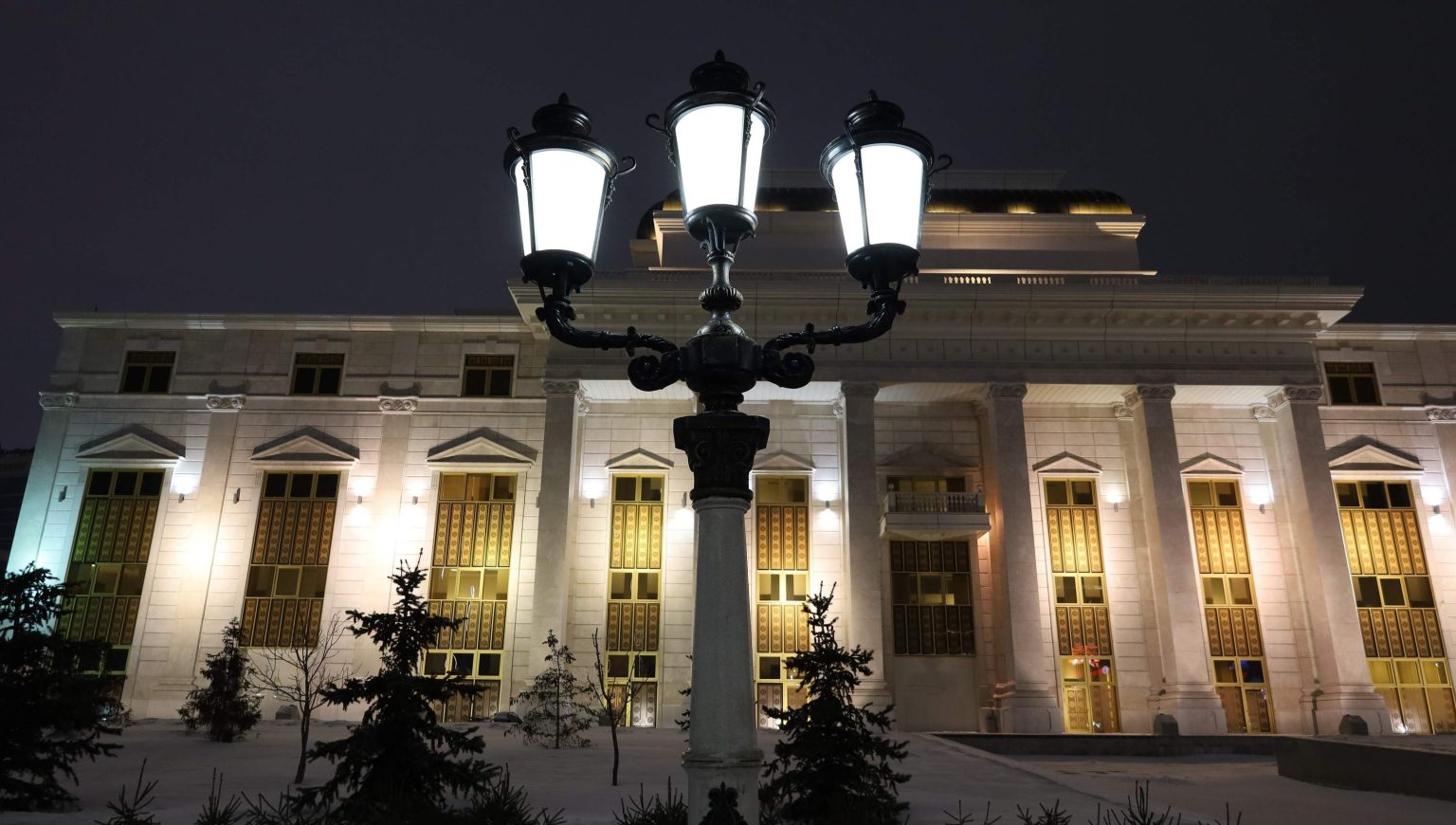 Enlightening Elegance with Landscape Wall Lighting Artistry ...
