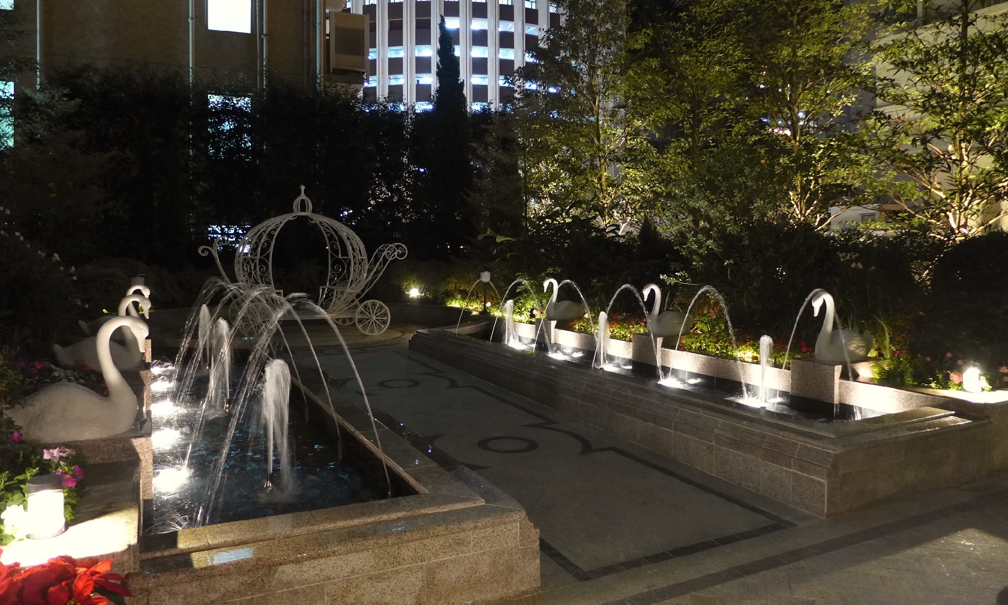 Crafting Sparkling Waterscapes with Landscape Water Lighting ...