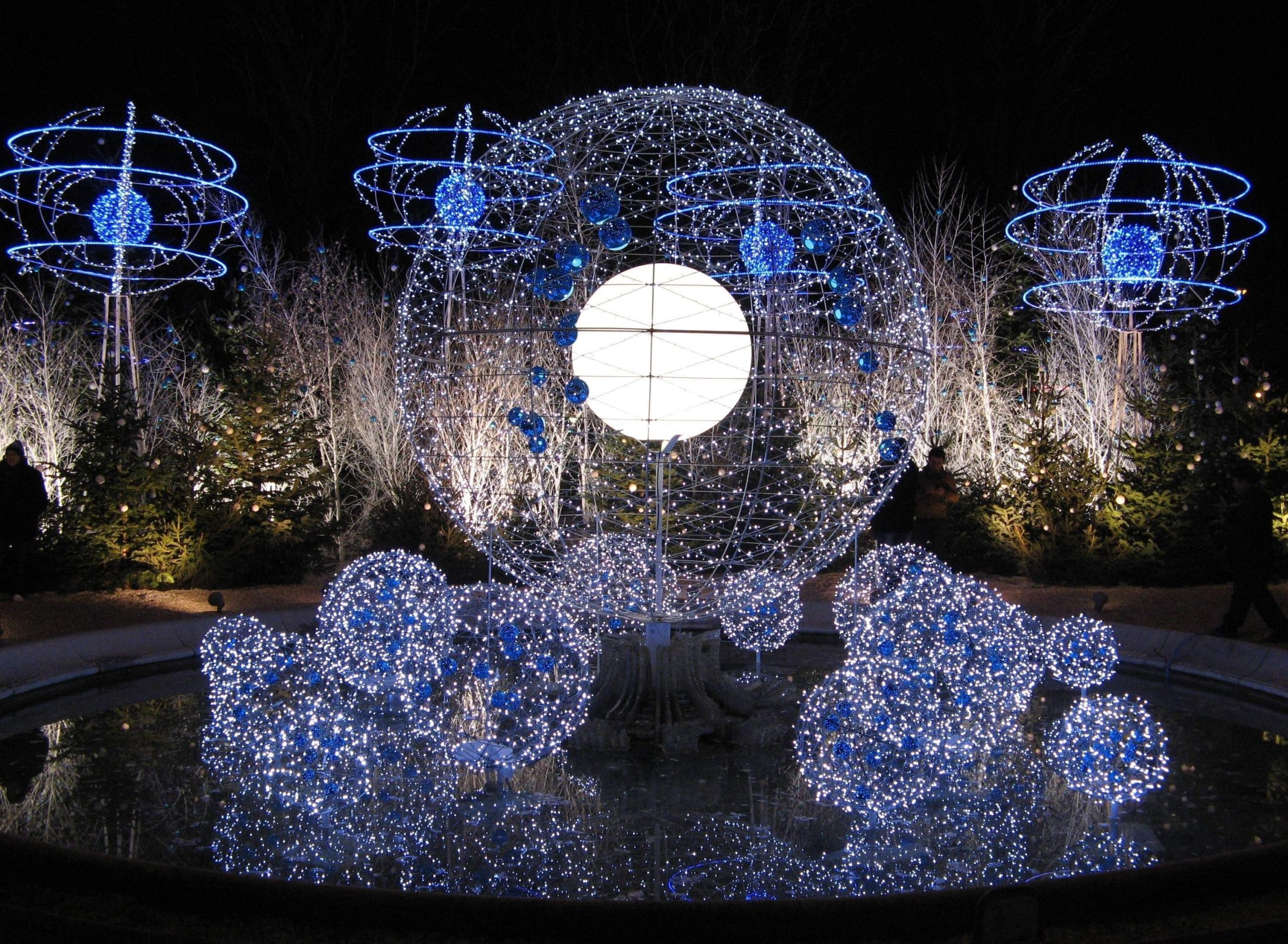 Practical Guide: How to Hide Extra String Lights? - LightscapesTech