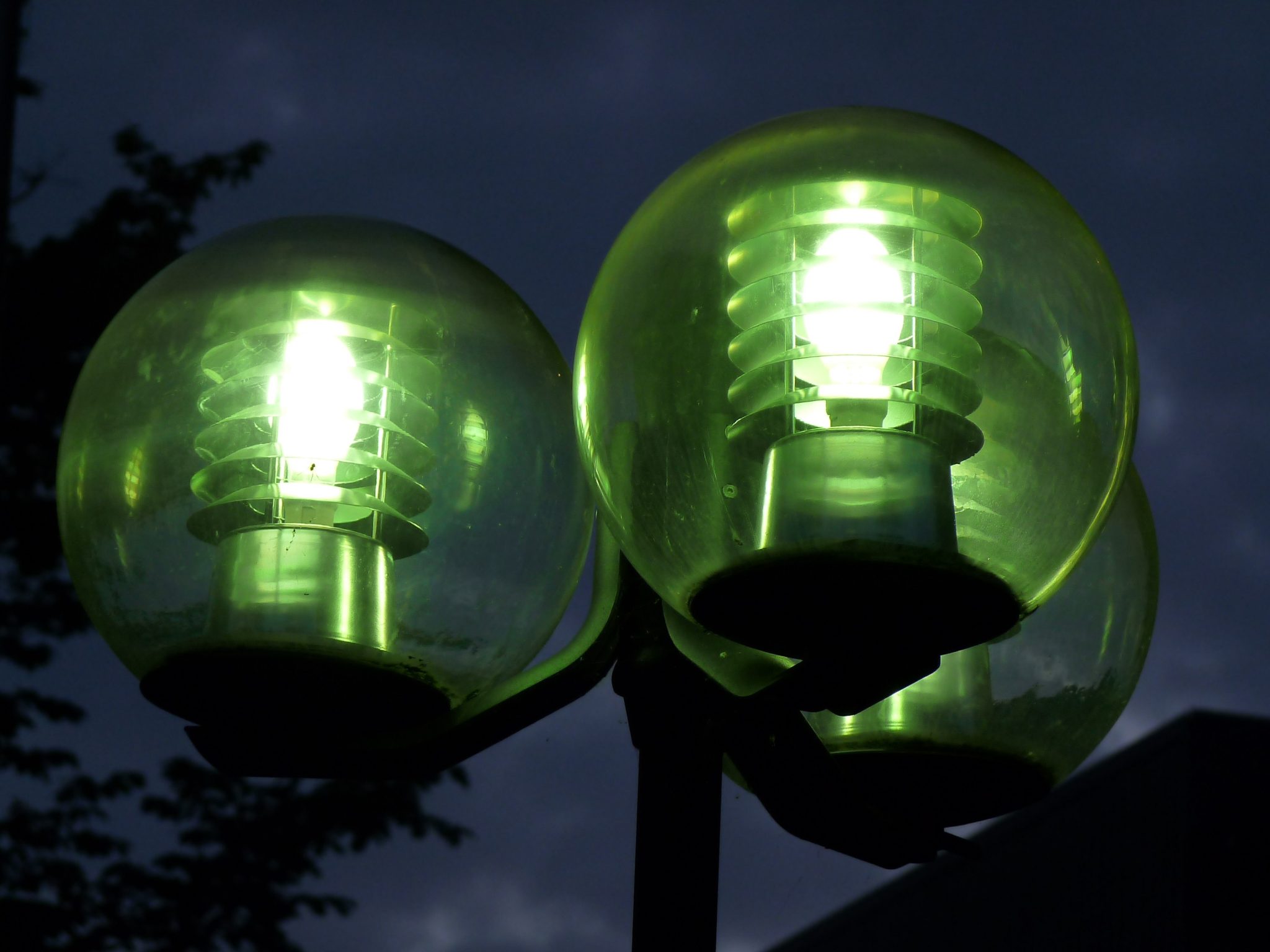 Essential Guide to Typical Gas-Discharge Tube Lamps: Efficiency ...