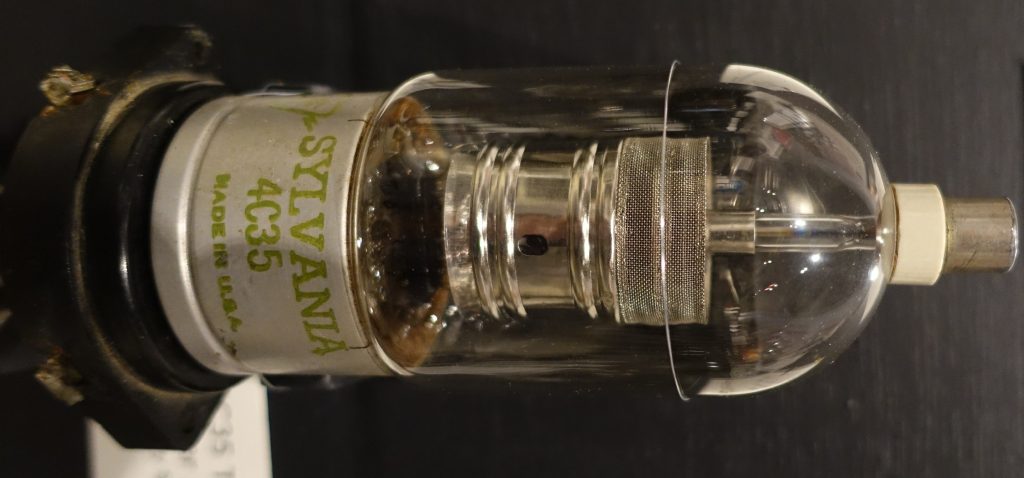 Discover the Sparkling Allure of Old Vacuum Tube Lamps - LightscapesTech