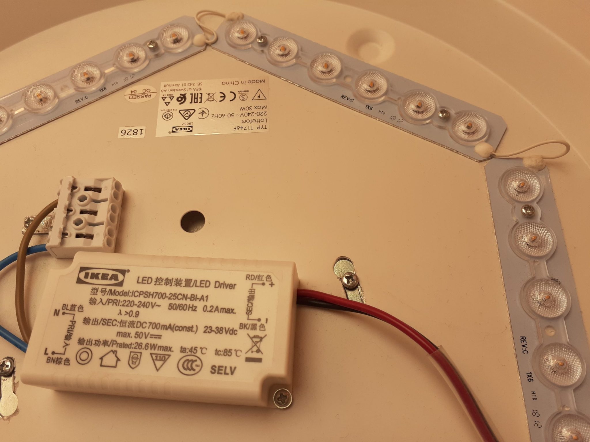 Do LED Strip Lights Need a Driver? - LightscapesTech